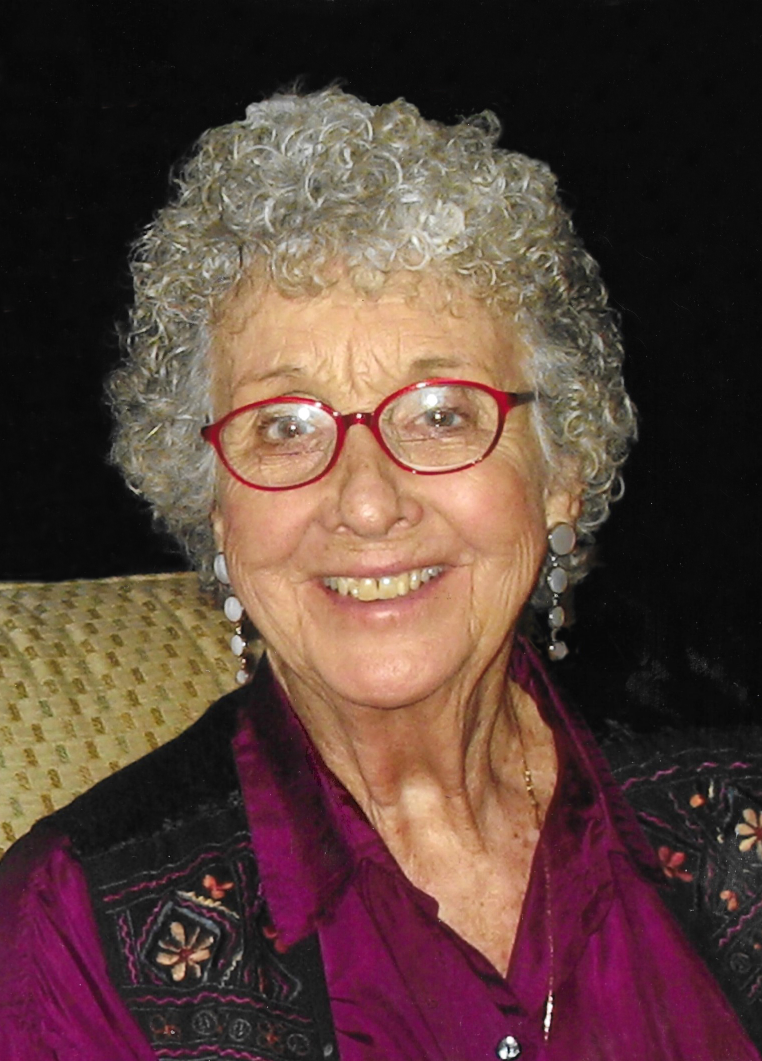 Clara Joyce Hoffman | MKD Funeral Homes | Grand Rapids, MI